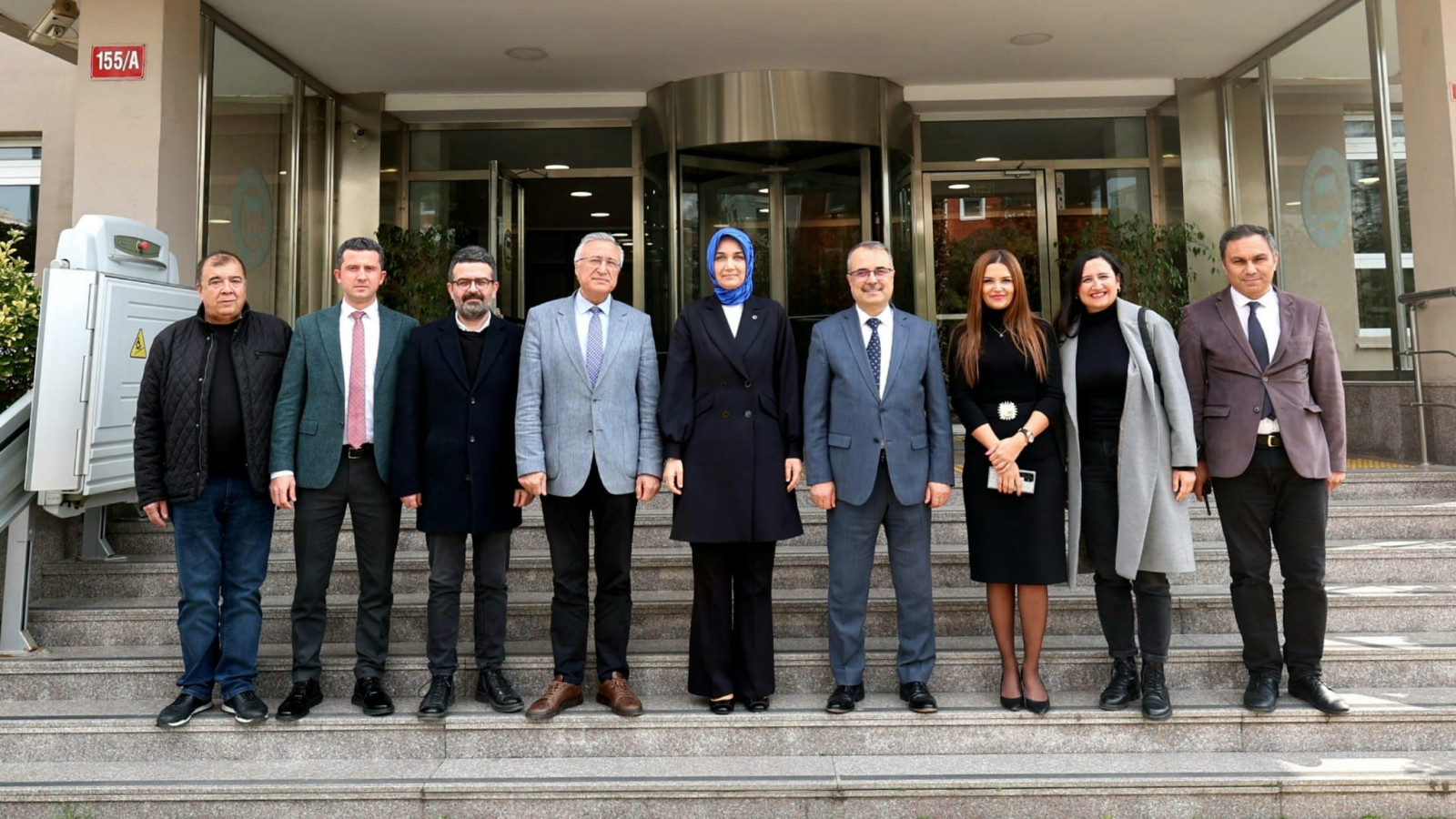 Afyonkarahisar Valisi Doç. Dr. Kübra Güran Yiğitbaşı Rektörümüzü ...